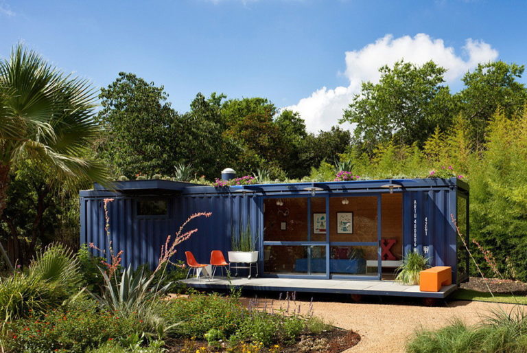 Container Guest House by Poteet Architects | Wowow Home Magazine