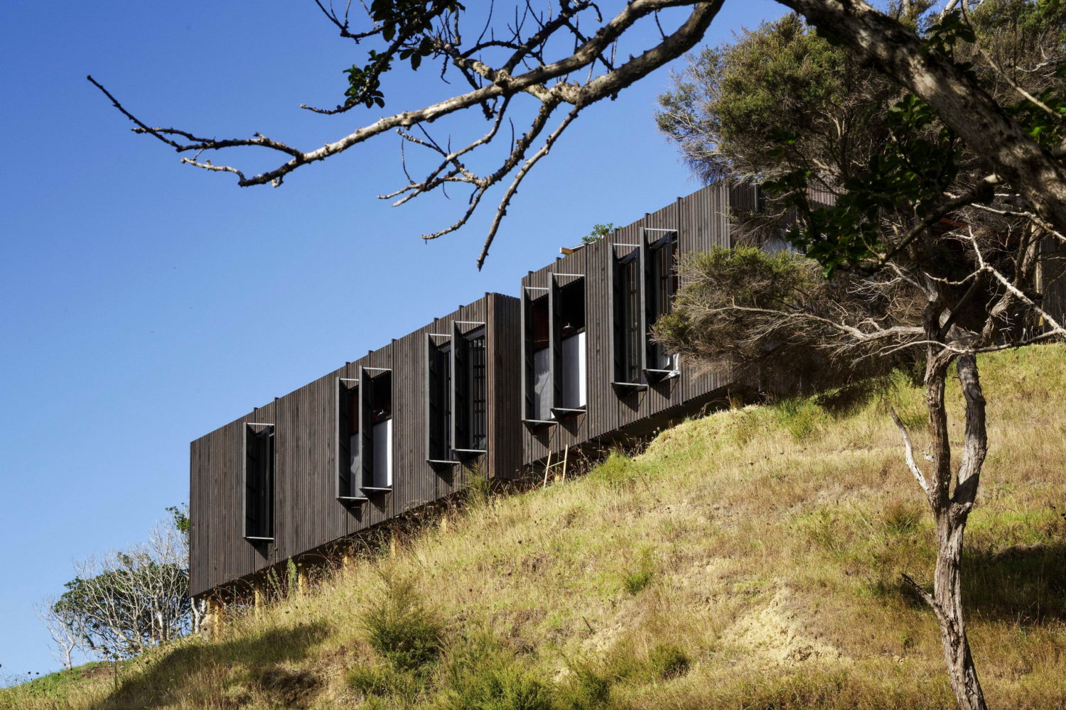 Castle Rock Beach House by Herbst Architects | Wowow Home Magazine