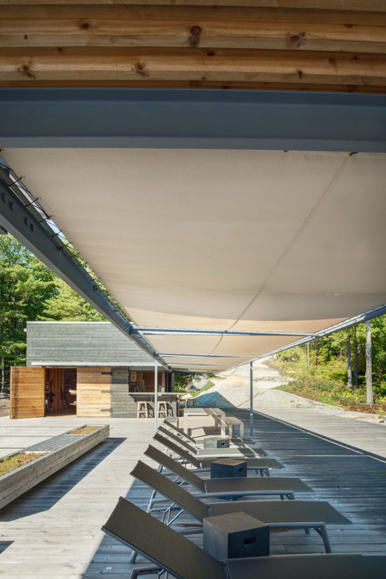 Modern House by Weiss Architecture & Urbanism Limited