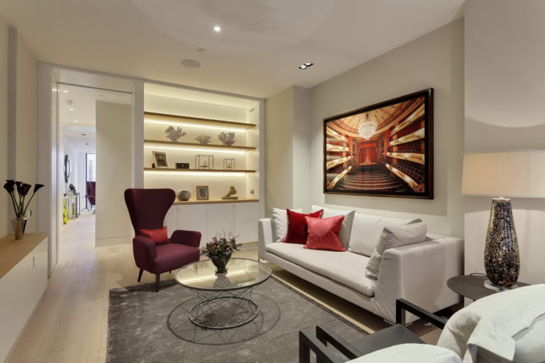 Narrow House by FORM studio | Wowow Home Magazine