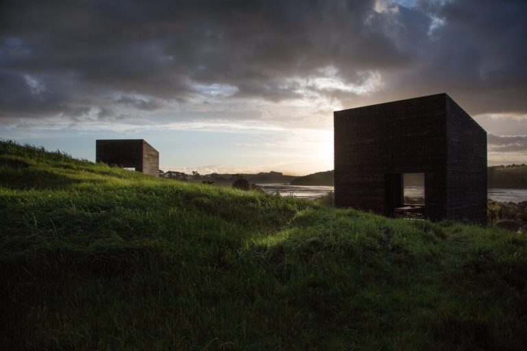 Mountain-Style A-Frame Cabin by Todd Gordon Mather Architect | Wowow ...