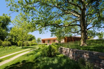 Peconic House by Mapos Studio | Wowow Home Magazine