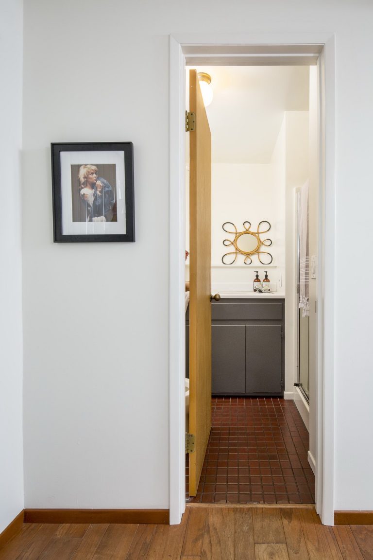 A Modified Mid-Century A-Frame in Los Angeles | Wowow Home Magazine