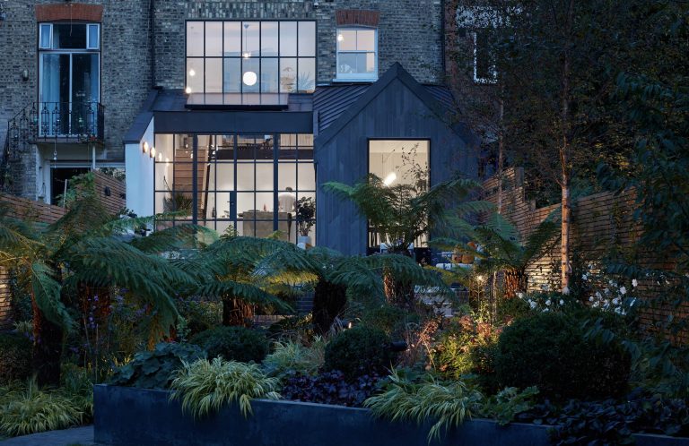 Cornerstone House by Merrett Houmøller Architects | Wowow Home Magazine