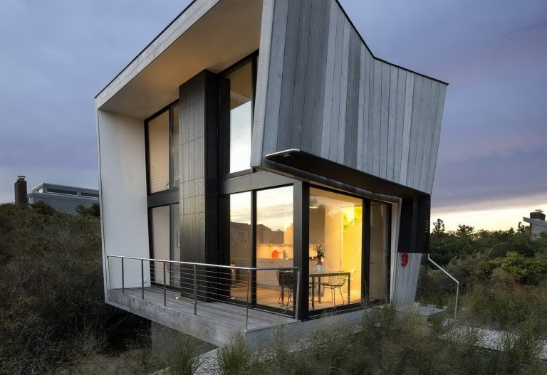 Garður Landhouse | Icelandic Turf House by Studio Granda