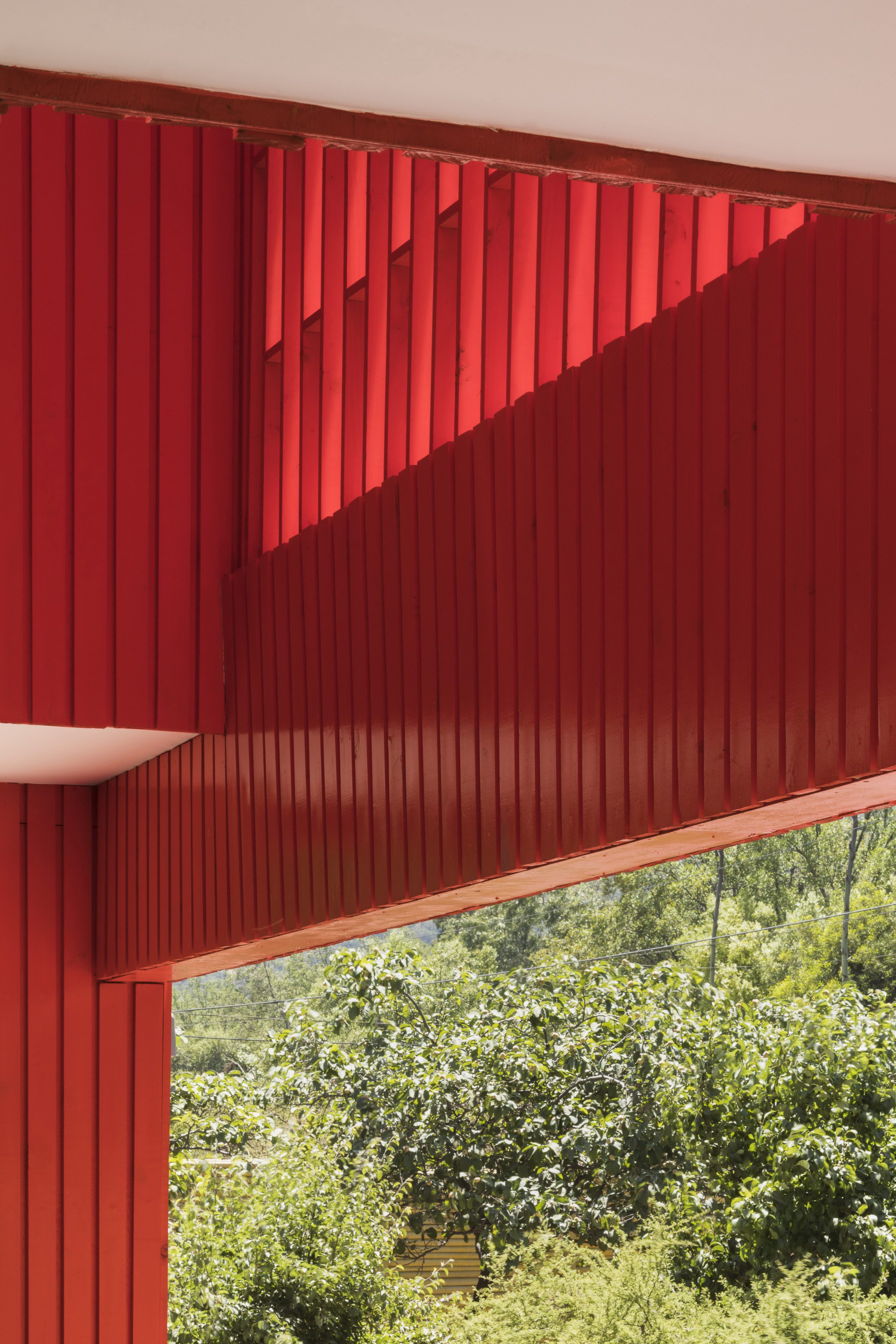 casa-la-roja-the-red-house-by-felipe-assadi-arquitectos-14 | Wowow Home ...