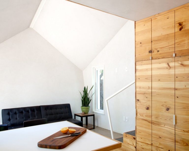 The Hive – Guest House in Austin by Studio 512 | Wowow Home Magazine