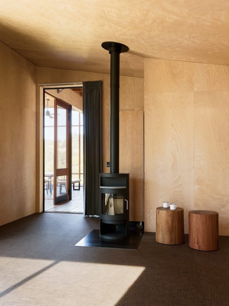 Camp Baird | Off-Grid Retreat by Malcolm Davis Architecture | Wowow ...