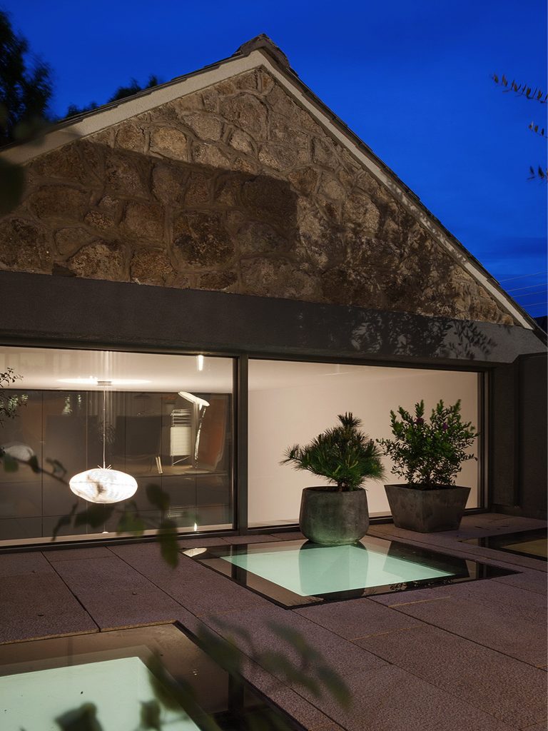 Alma Road – Inconspicuous Brick House by ODOS Architects