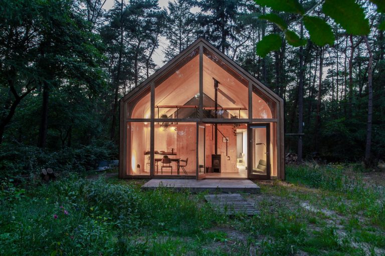 Indigo Lia | Prefab Cabins by Woonpioniers | Wowow Home Magazine