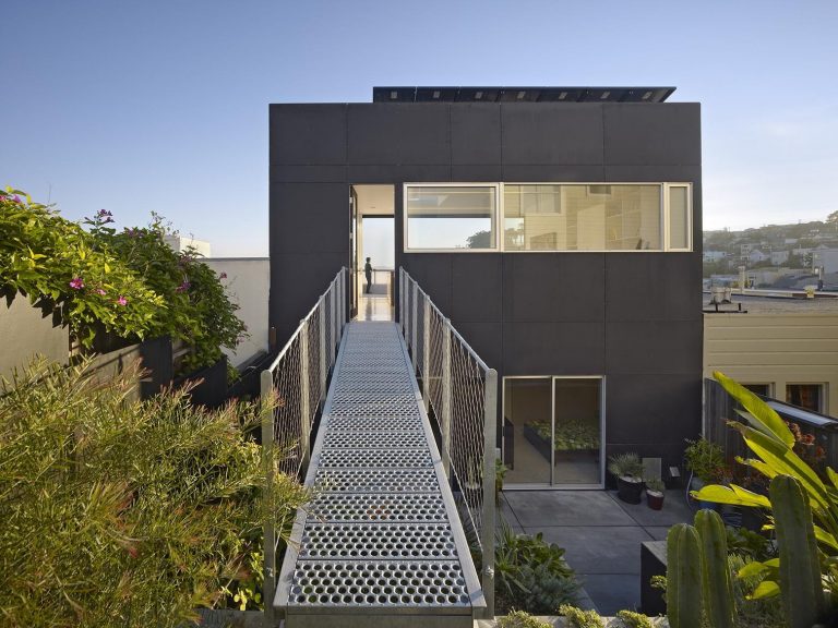 Perfect Wall House | White Home by Rauser Design | Wowow Home Magazine