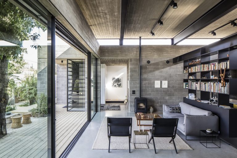 Bare House by Jacobs-Yaniv Architects | Wowow Home Magazine