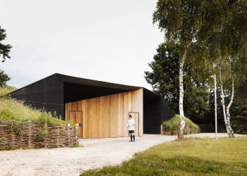 Ansty Plum House and Studio by Coppin Dockray | Wowow Home Magazine