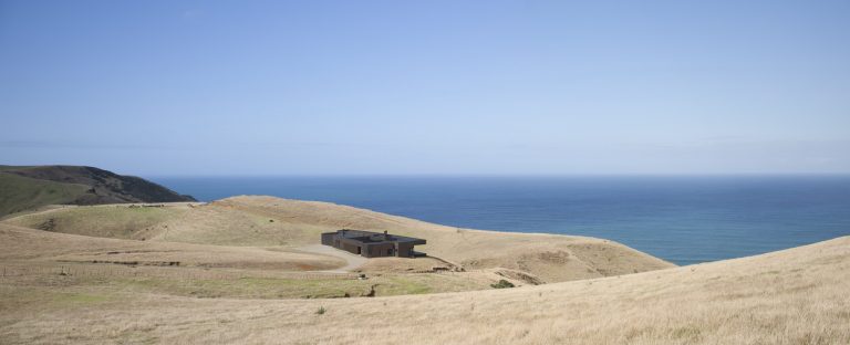 Parihoa House by Pattersons | Wowow Home Magazine