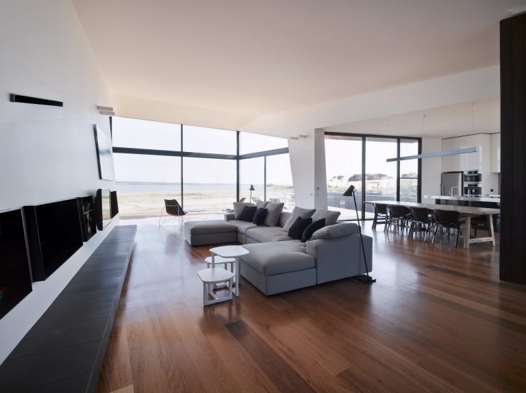 Beached House by BKK Architects | Wowow Home Magazine