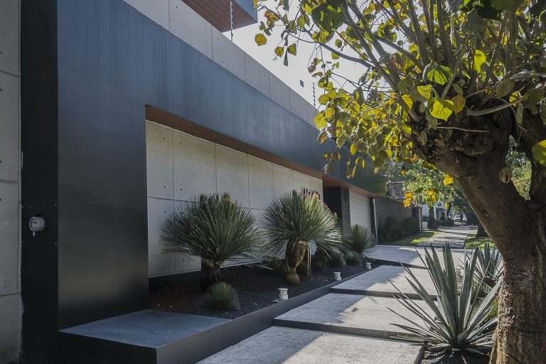 Urban Cottage by CoLab Architecture | Wowow Home Magazine