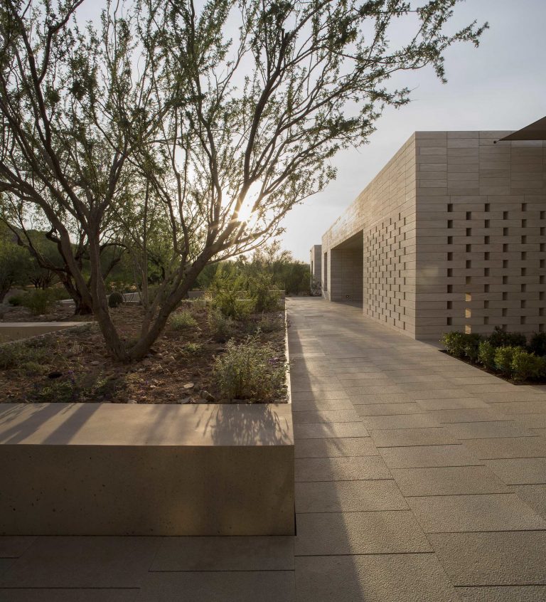 Stone Court Villa by Marwan Al Sayed Inc. | Wowow Home Magazine