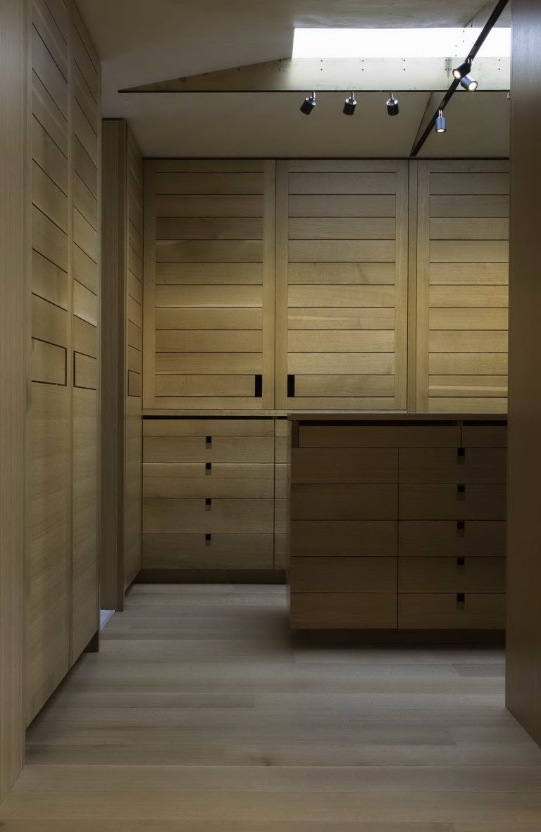 Stone Court Villa by Marwan Al Sayed Inc. | Wowow Home Magazine