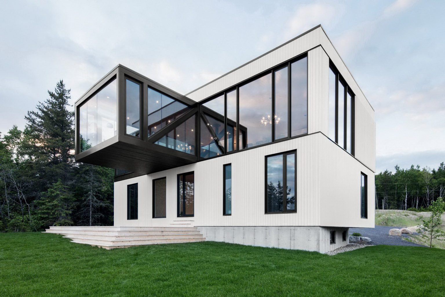 Echo House by Kariouk Associates | Wowow Home Magazine
