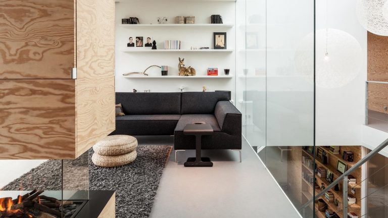 Villa V by Paul de Ruiter Architects | Wowow Home Magazine