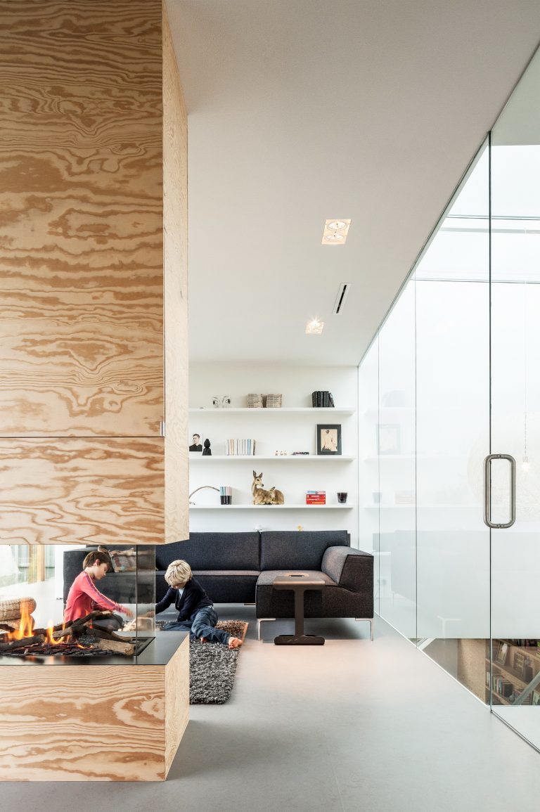 Villa V by Paul de Ruiter Architects | Wowow Home Magazine