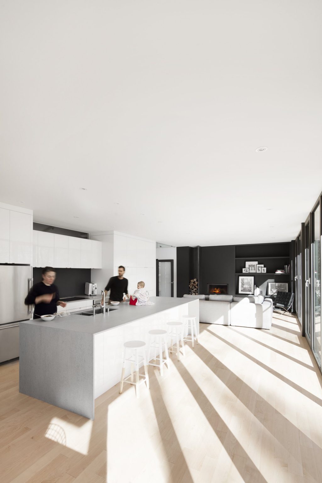 KL House by Bourgeois / Lechasseur architectes | Wowow Home Magazine