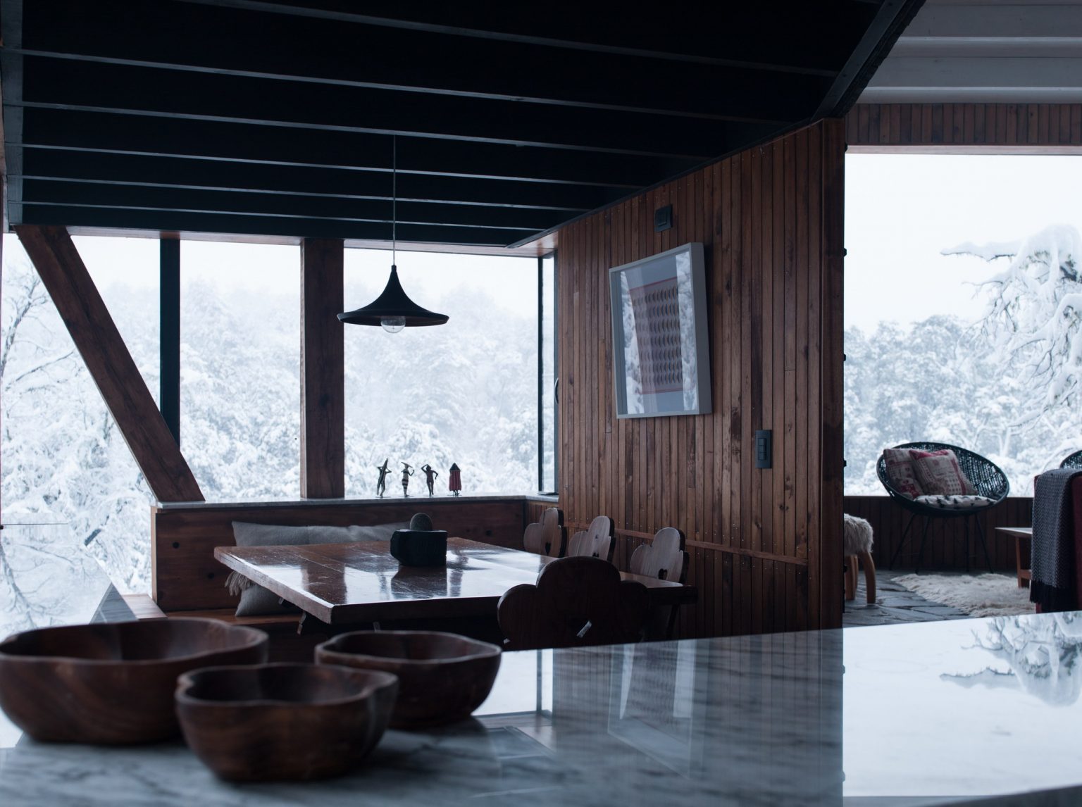 La Dacha Mountain Refuge by DRAA | Wowow Home Magazine