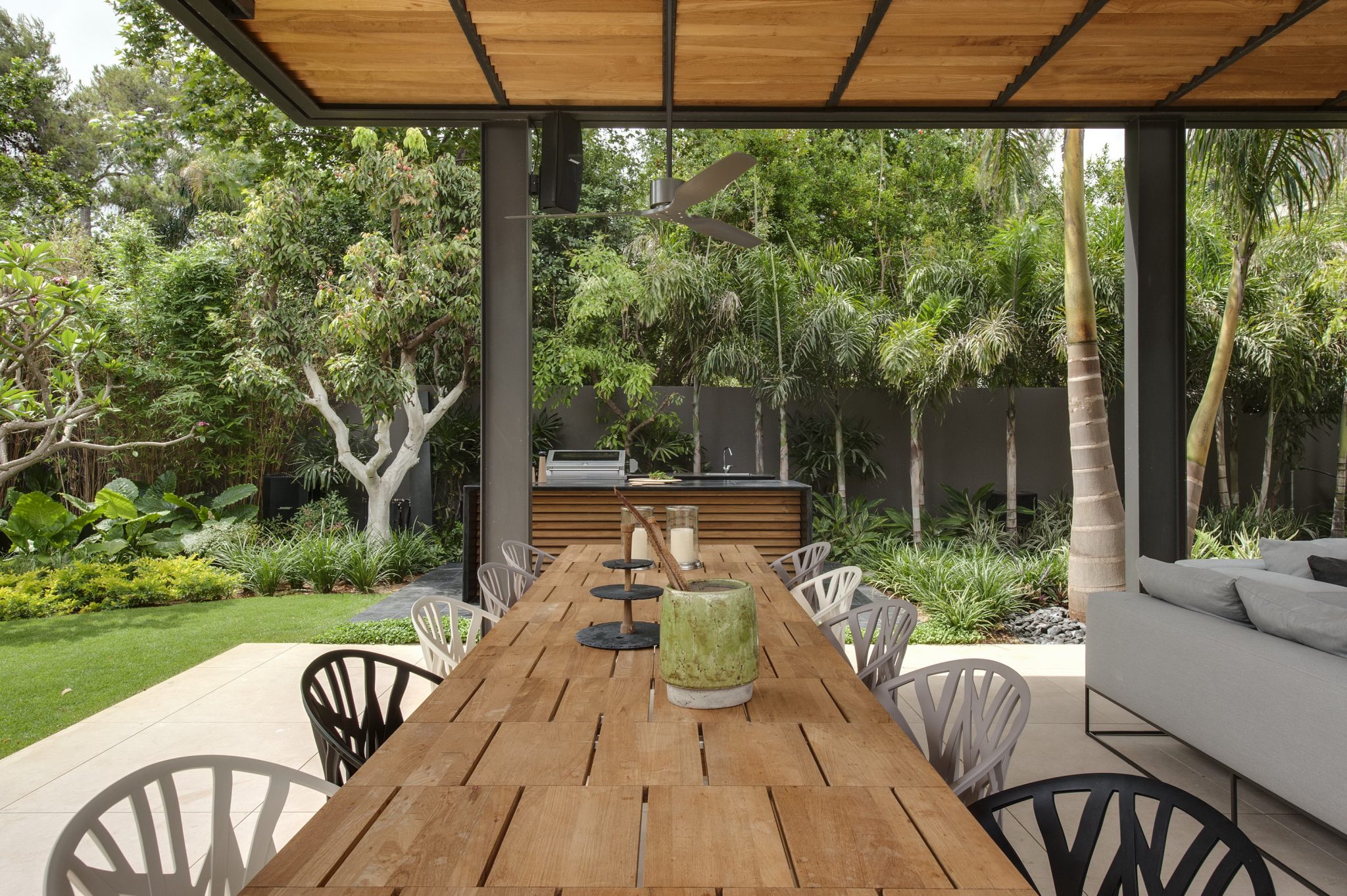 The B House by Eran Binderman and Rama Dotan | Wowow Home Magazine