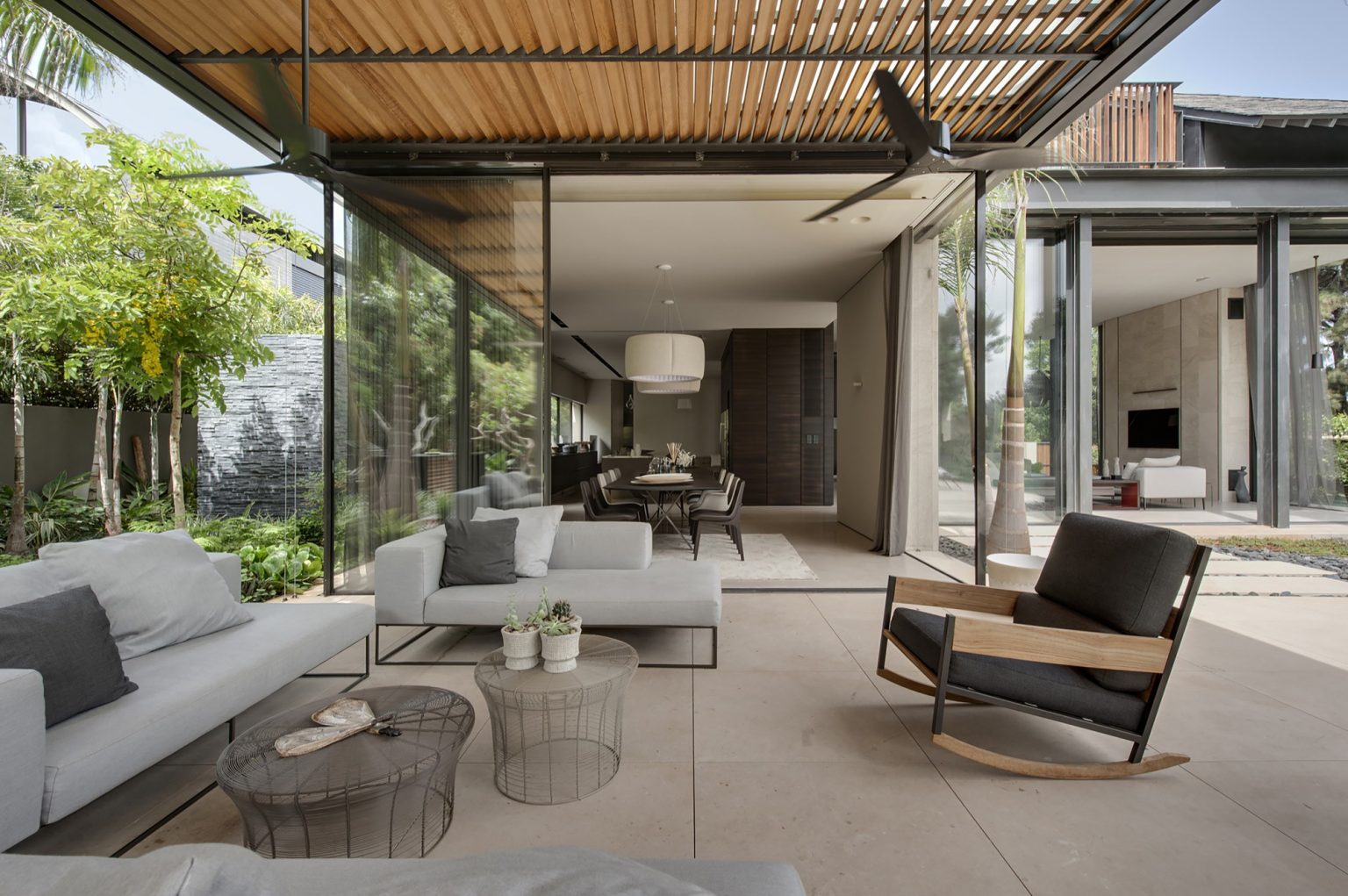 The B House by Eran Binderman and Rama Dotan | Wowow Home Magazine