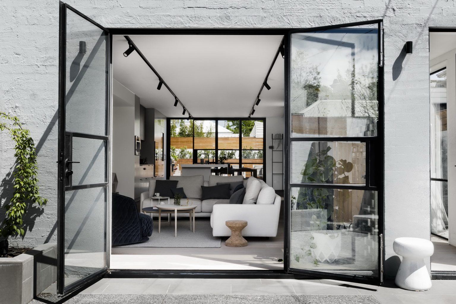 House LLP by Alventosa Morell Arquitectes | Wowow Home Magazine