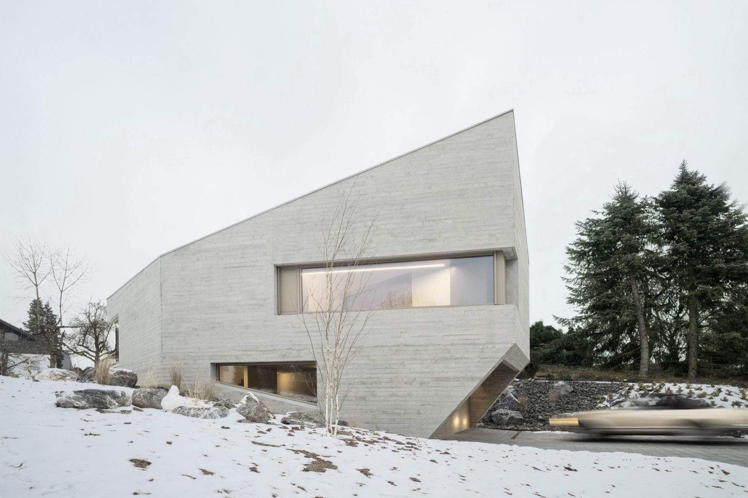 Split Box House by DiG Architects | Wowow Home Magazine