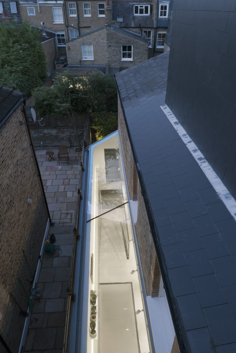 lightwell-house-by-emergent-design-studios-04 | Wowow Home Magazine