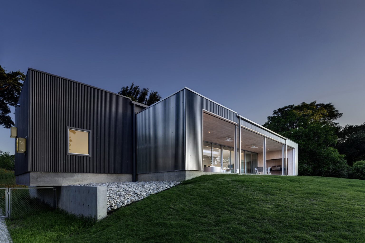 Heróis de África House by CREA | Wowow Home Magazine