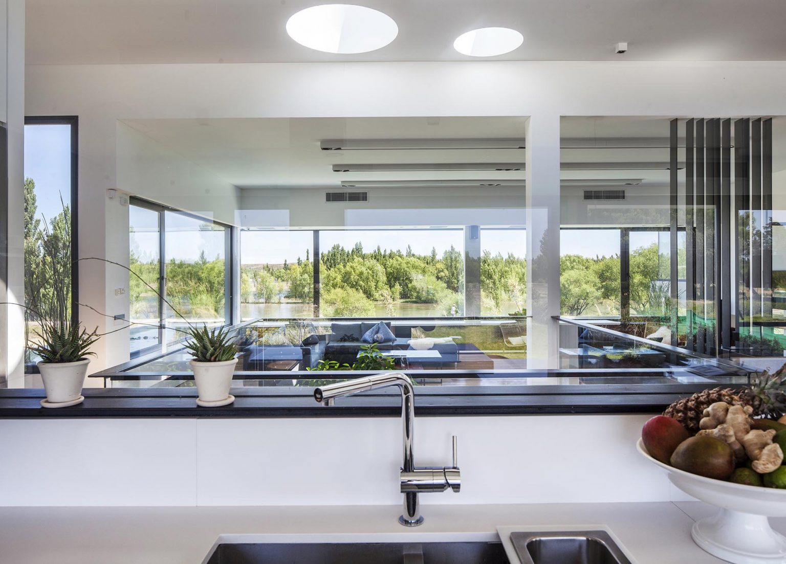 Casa Rampa by Andres Remy Arquitectos | Wowow Home Magazine