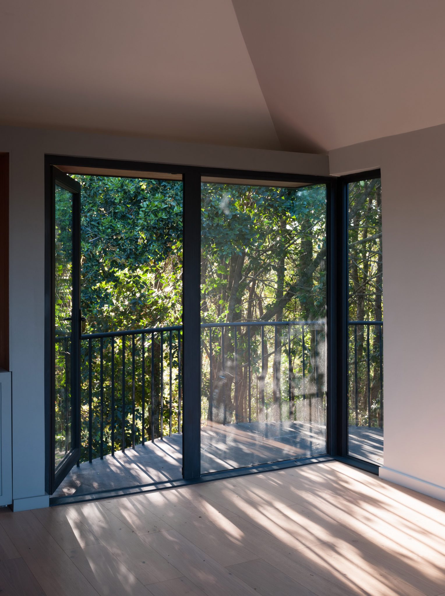 Komorebi House by DRAA | Wowow Home Magazine