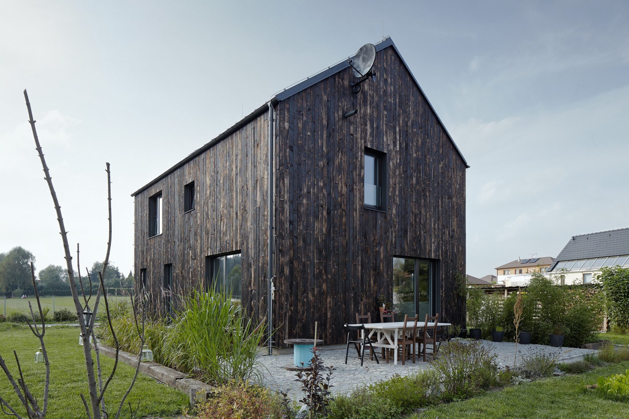 The Carbon House by Mjölk architects | Wowow Home Magazine