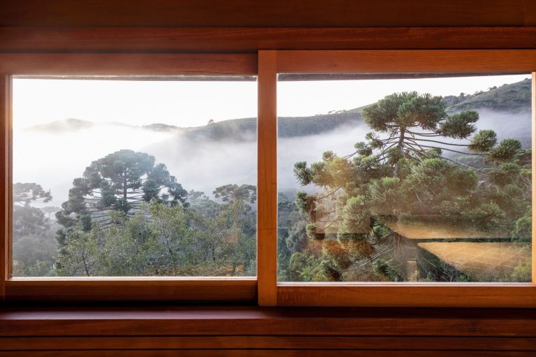 Pinhão House by Mareines Arquitetura | Wowow Home Magazine