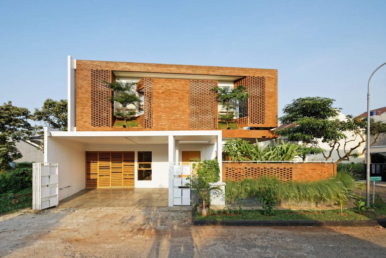 Flick House by DELUTION | Wowow Home Magazine