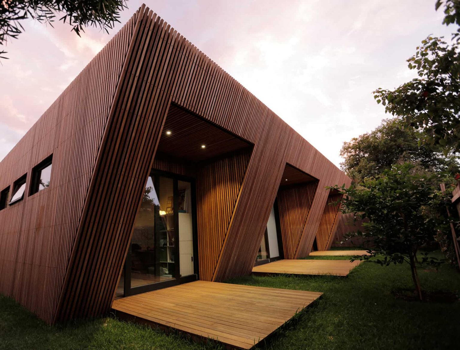 Fusion House by Dankor Architecture | Wowow Home Magazine