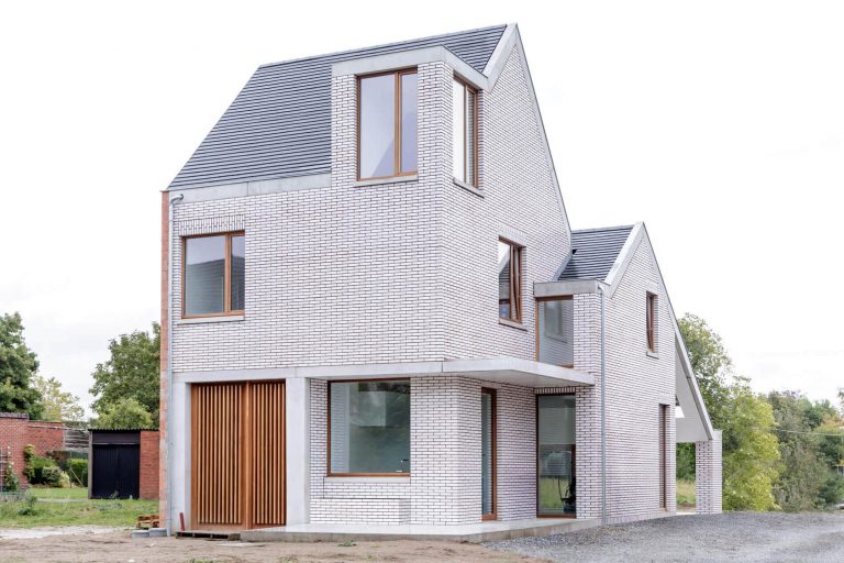 Split Box House by DiG Architects | Wowow Home Magazine