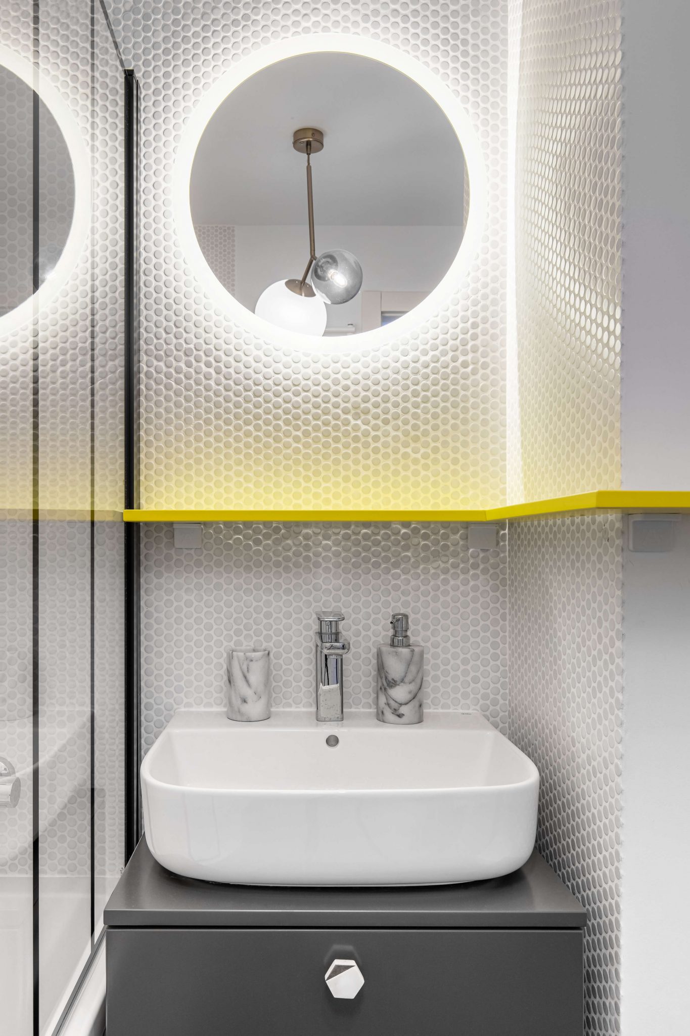 RA Duplex Apartment by 441 Design Studio | Wowow Home Magazine