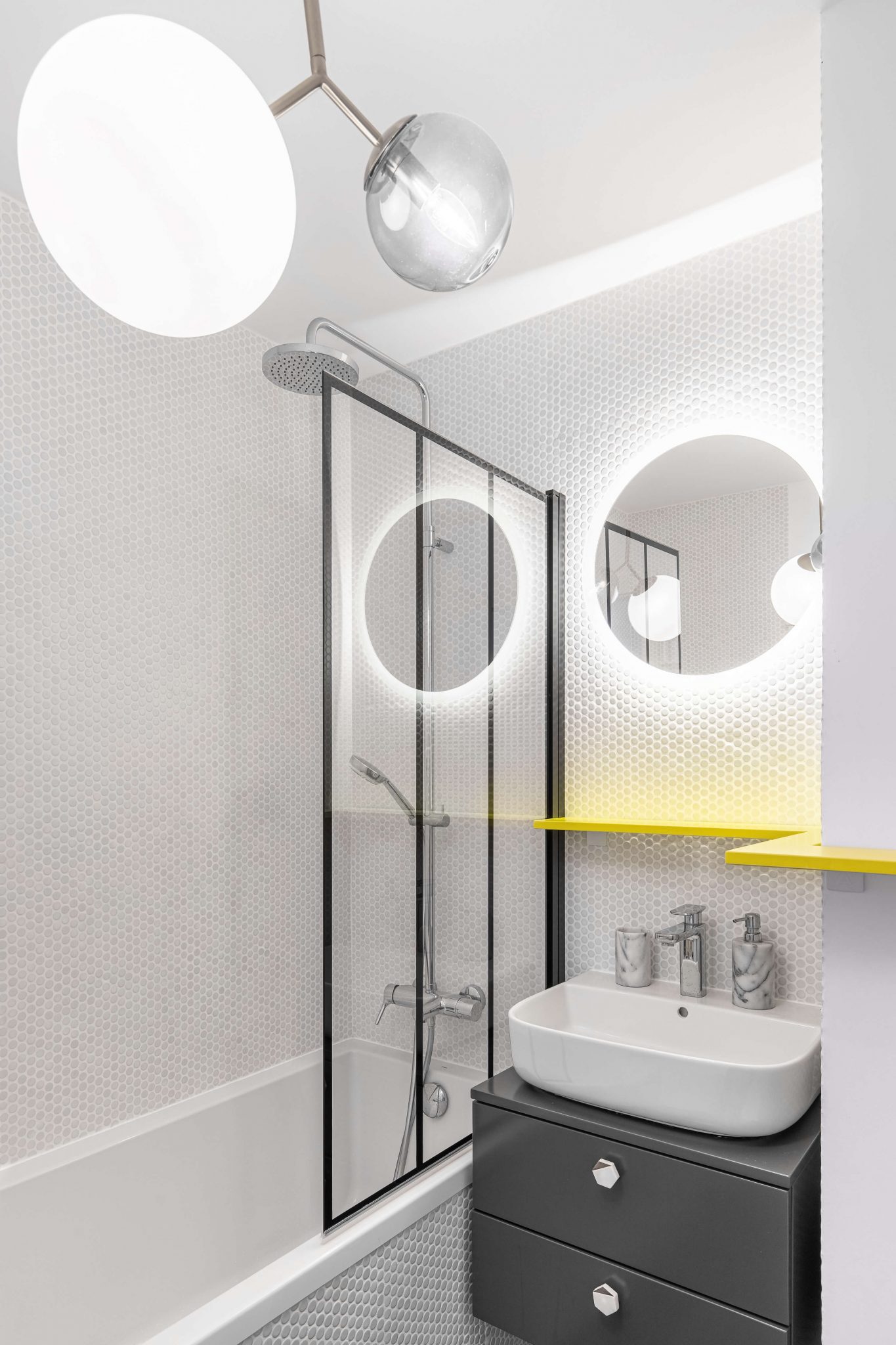 RA Duplex Apartment by 441 Design Studio | Wowow Home Magazine