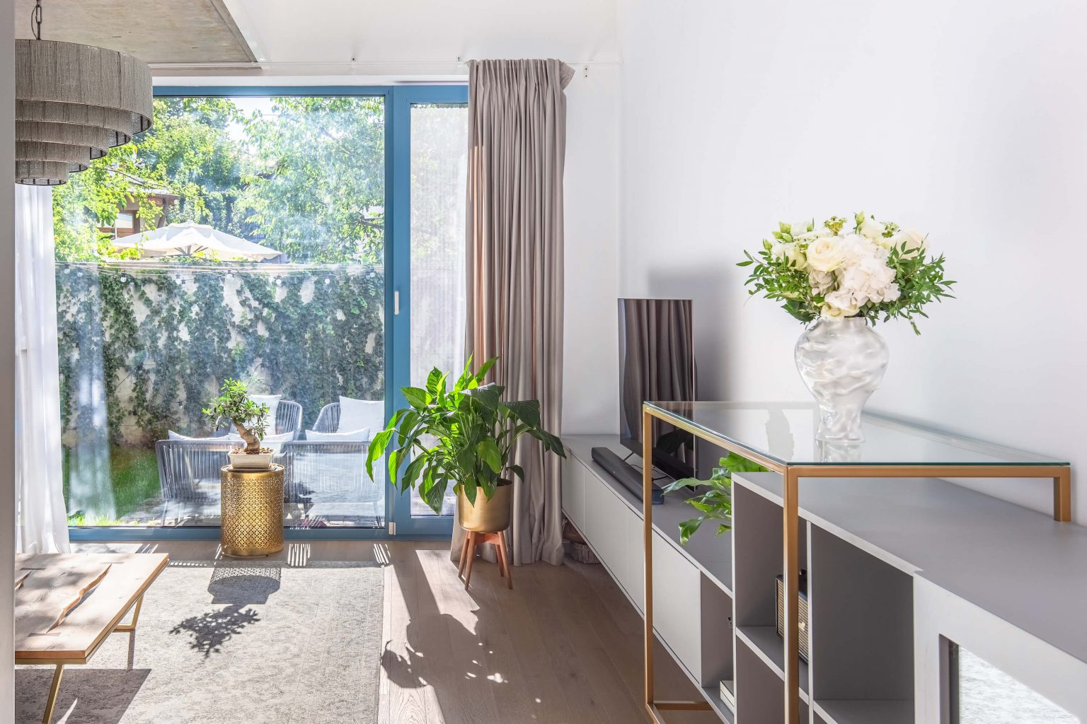 RA Duplex Apartment by 441 Design Studio | Wowow Home Magazine